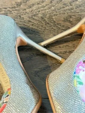 Stuart Weitzman | Shoes | Stuart Weitzman Silver Glitter Leather ...